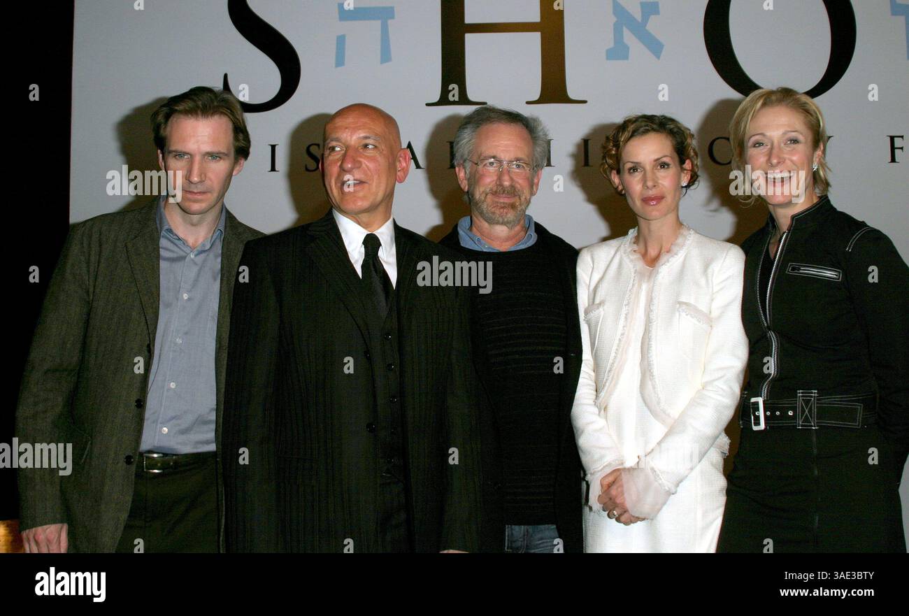 Mar 3 2004 Los Angeles California Usa Cast Of Schindlers List