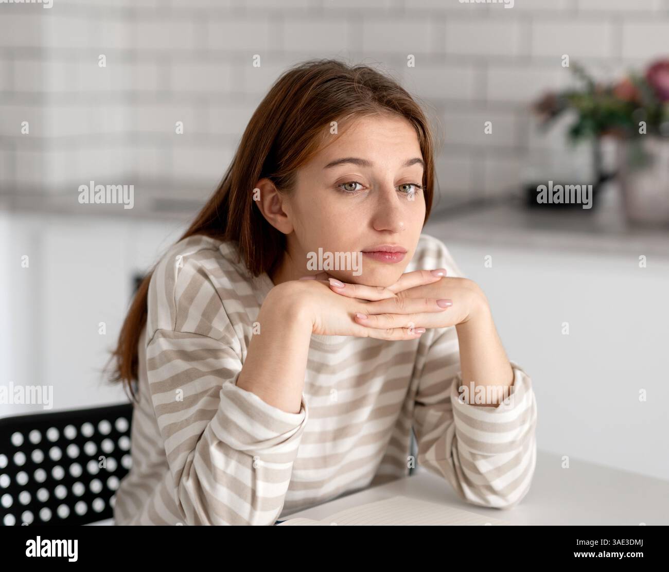 Thoughtful teen girl dreaming hi-res stock photography and images - Alamy
