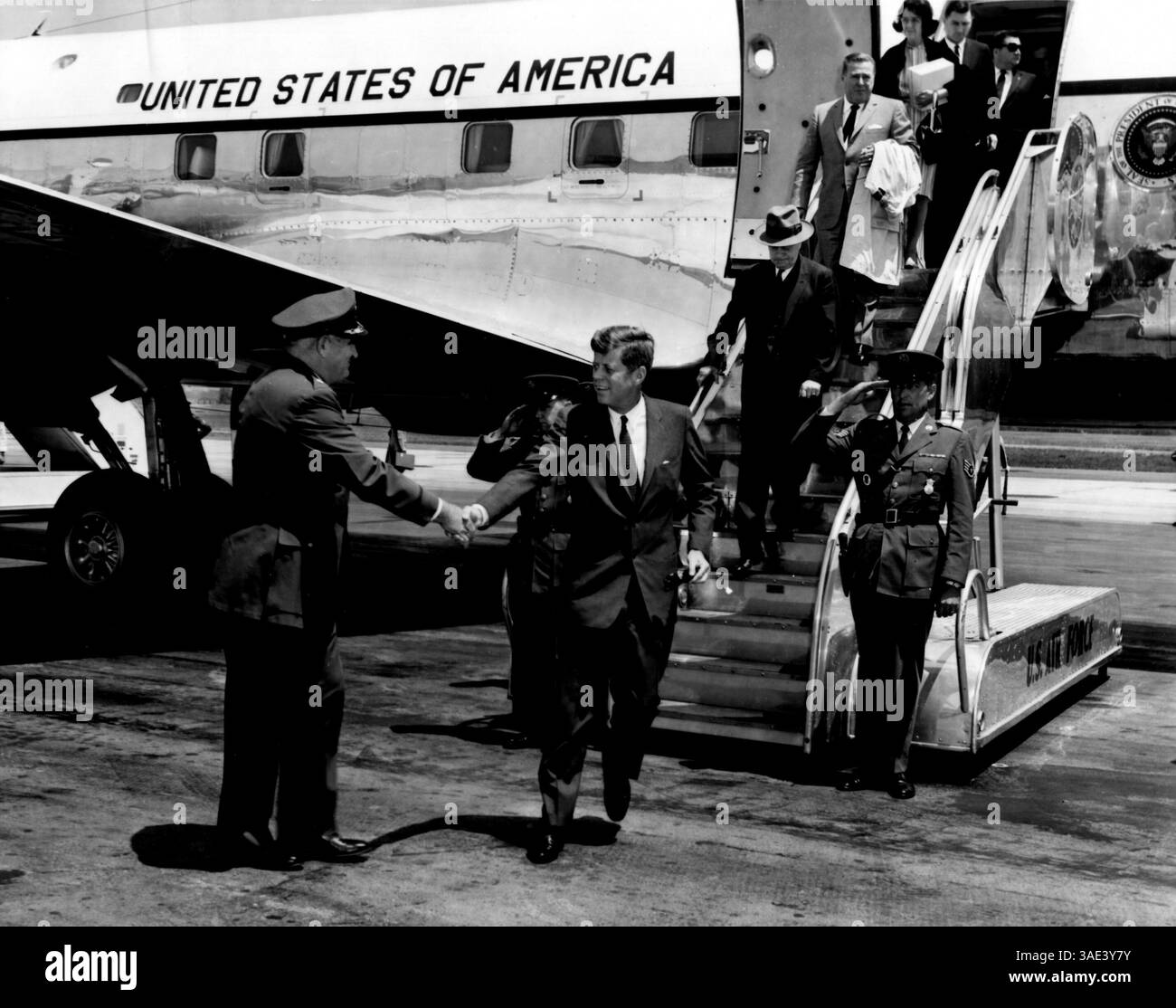 May 24, 1963; Washington, DC, USA; President JOHN F. KENNEDY arrives ...