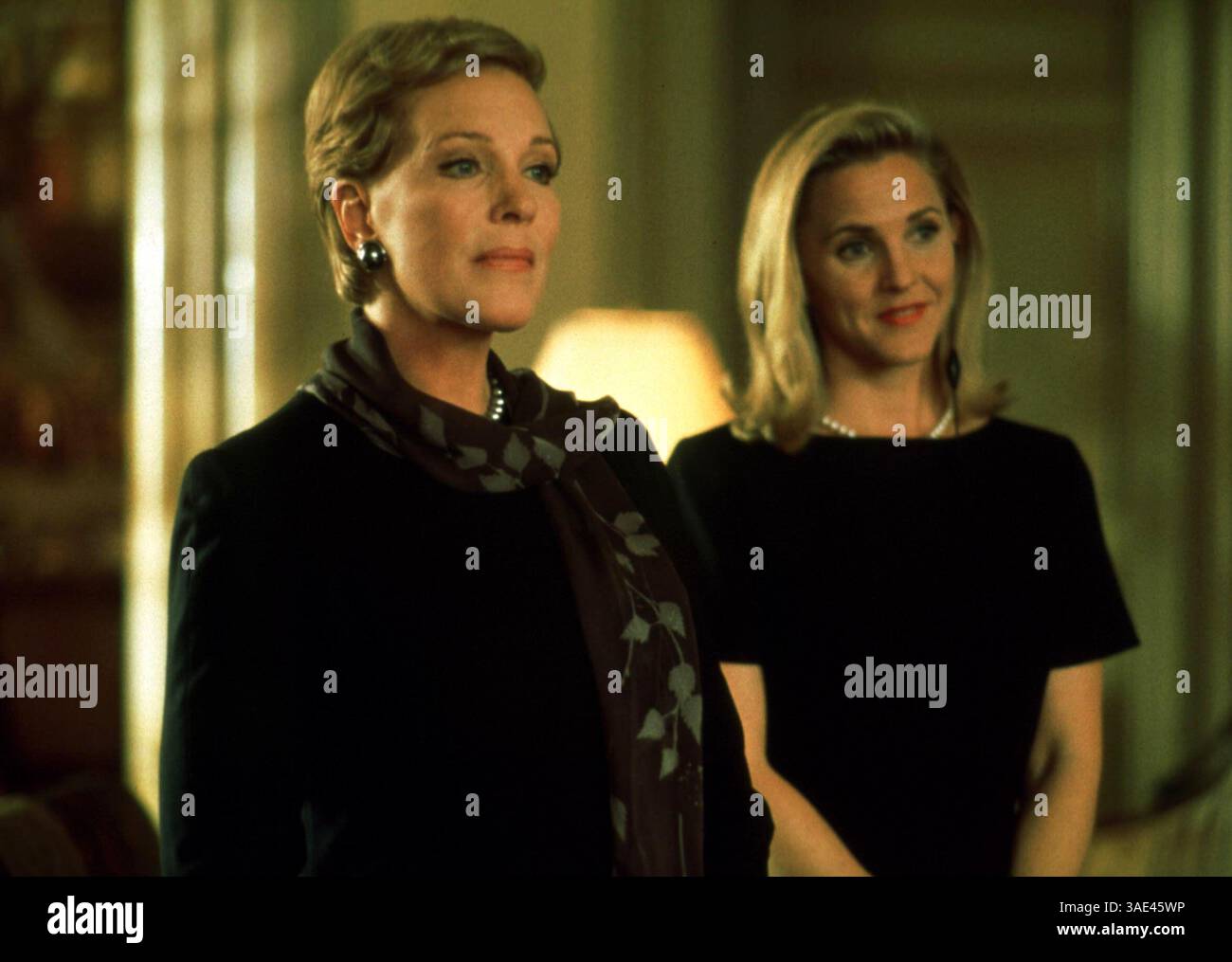 Sep 01, 2001; Hollywood, CA, USA; Actress JULIE ANDREWS as Queen ...