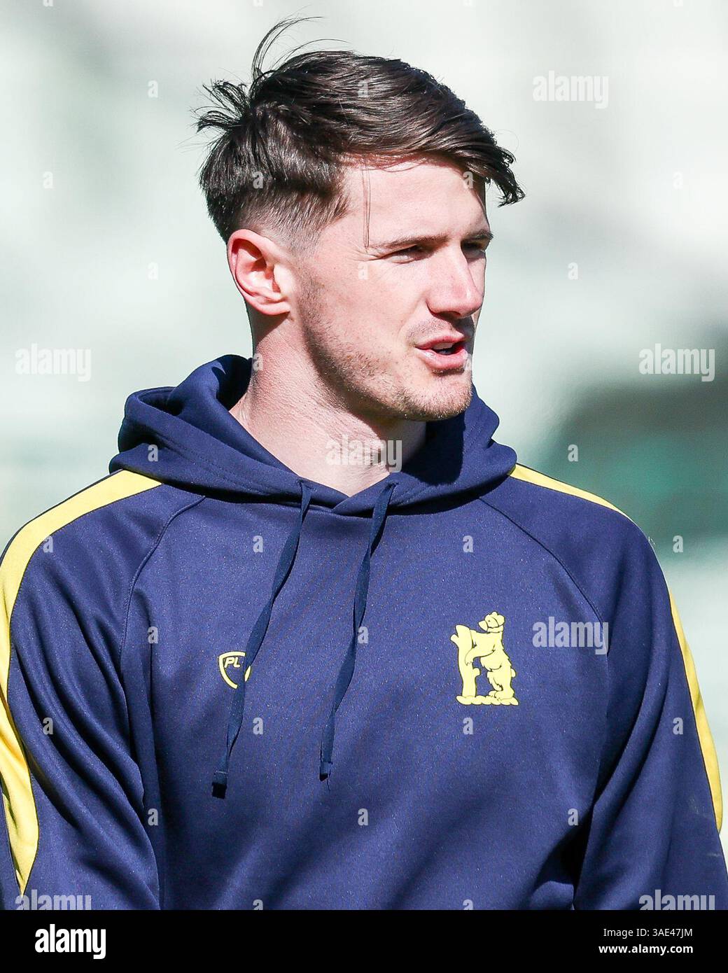 Birmingham, UK. 06th Apr, 2025. #11, Kai Smith of Warwickshire at warm ...