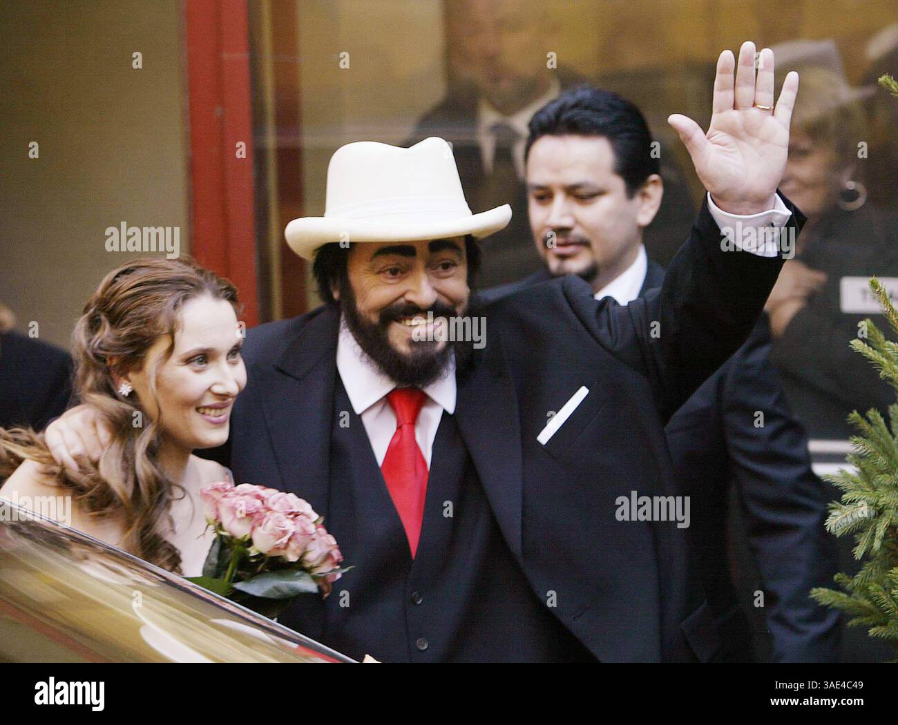 Dec 13, 2003; Modena, Italy; Star studded wedding of Tenor opera singer ...