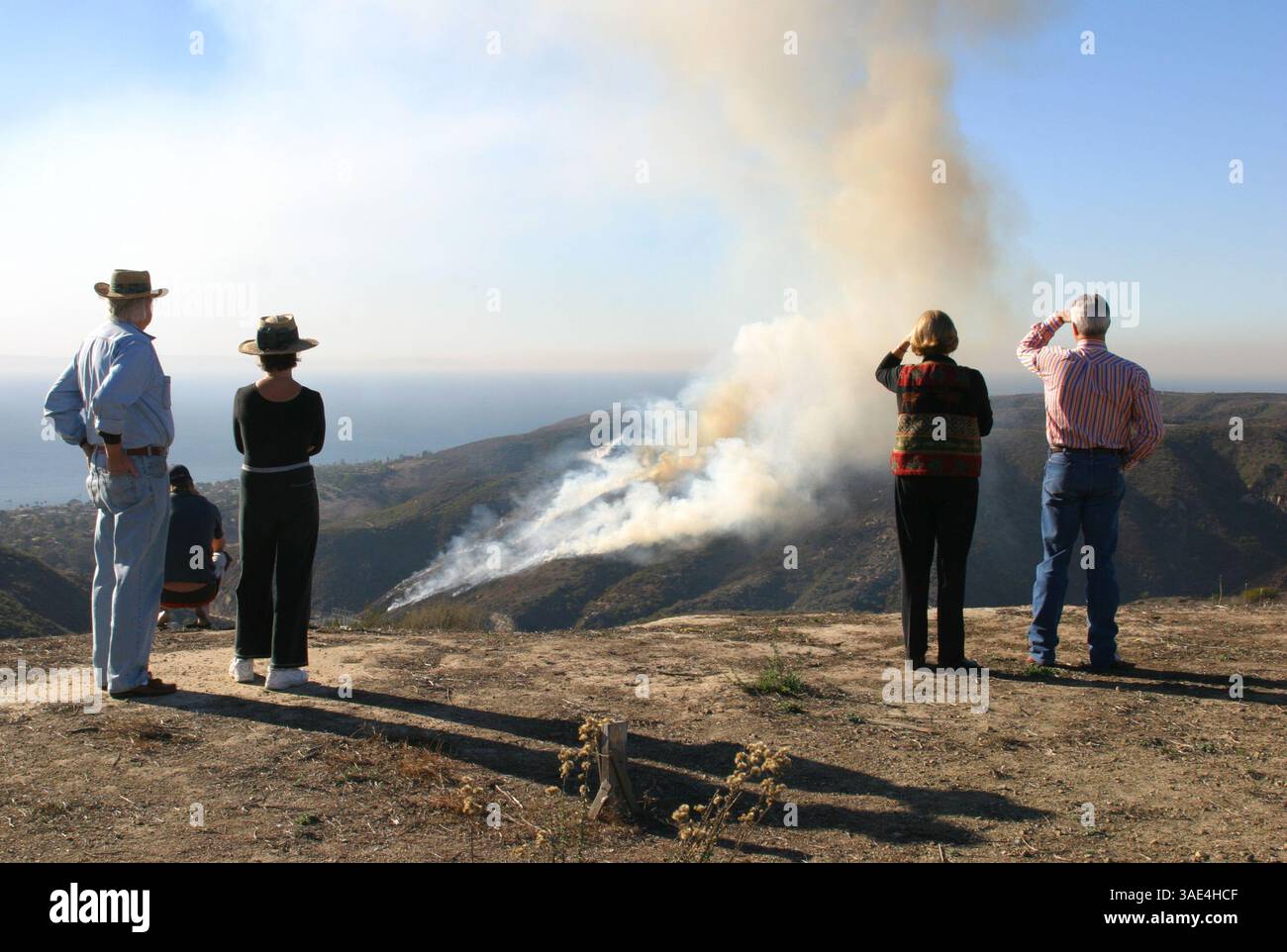 Dec 16, 2003; Laguna Beach, CA, USA; A wildfire broke out today along ...