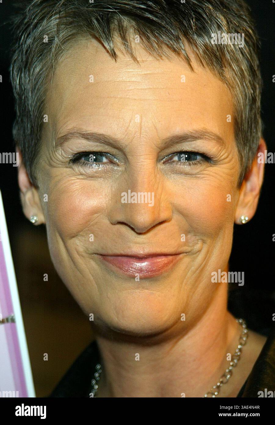 Freaky friday 2003 jamie lee curtis hi-res stock photography and images ...
