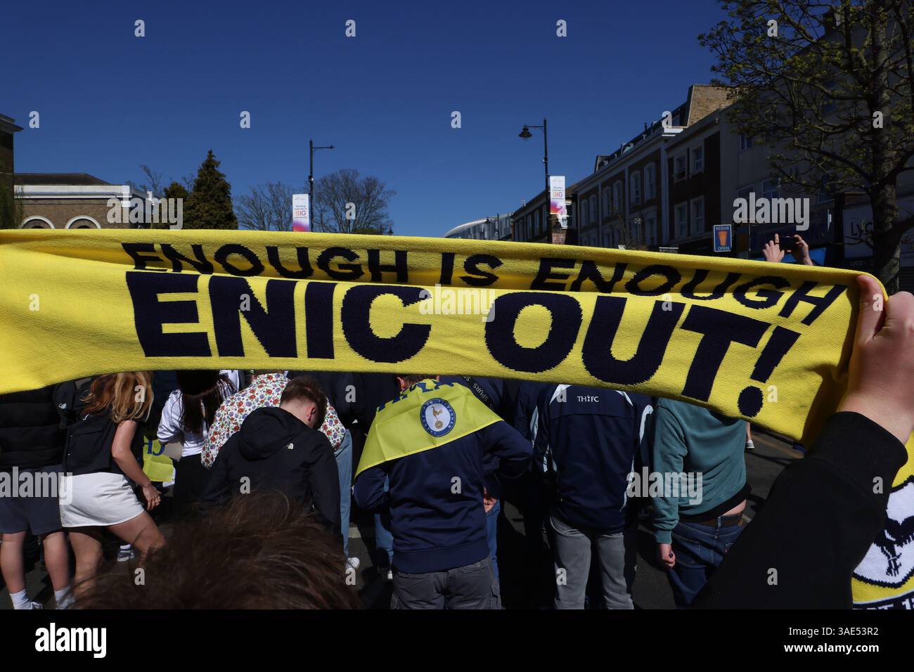 Tottenham Hotspur Stadium, London, UK. 6th Apr, 2025. Premier League ...