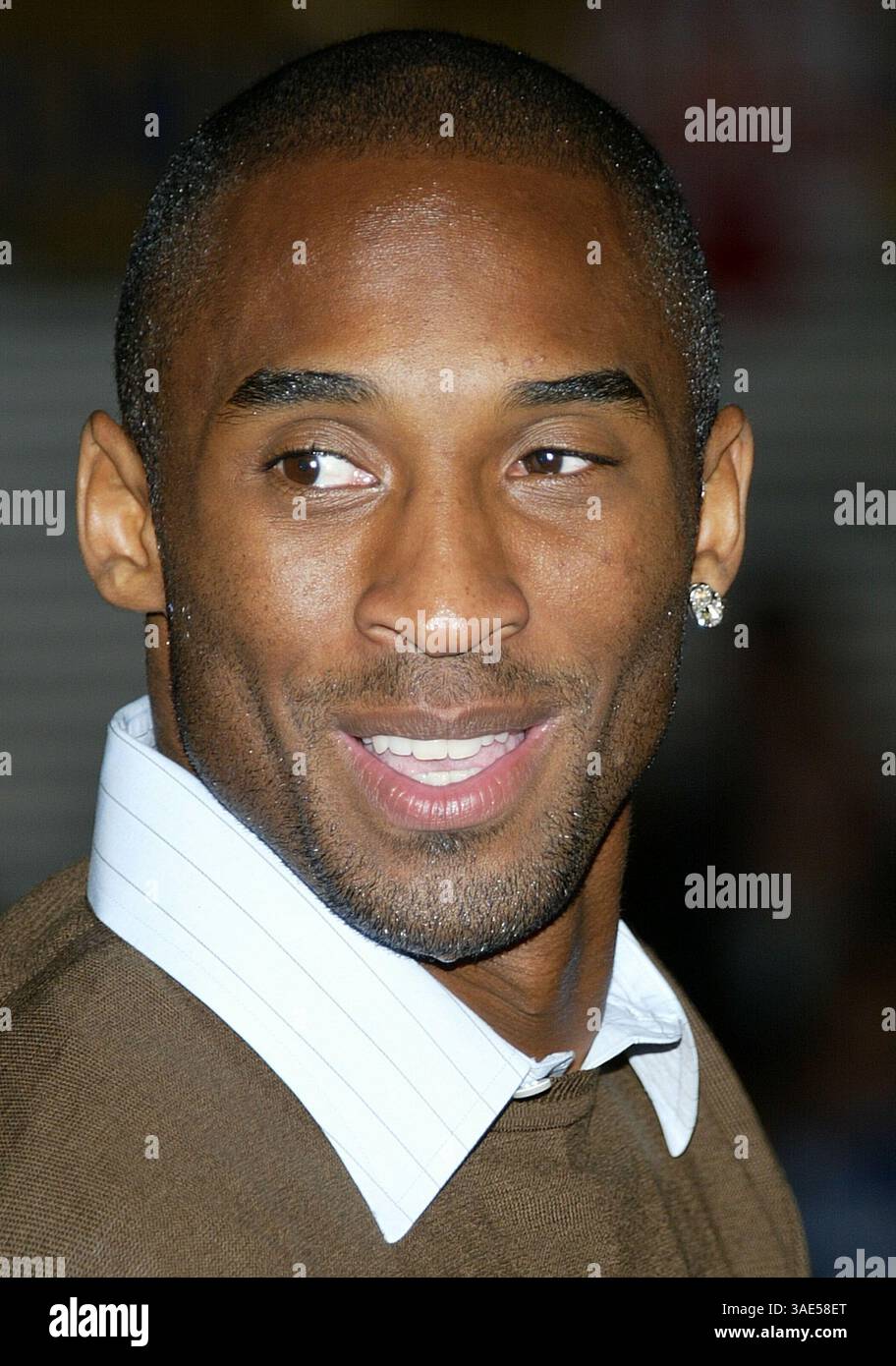 Kobe bryant 2004 hi-res stock photography and images - Alamy