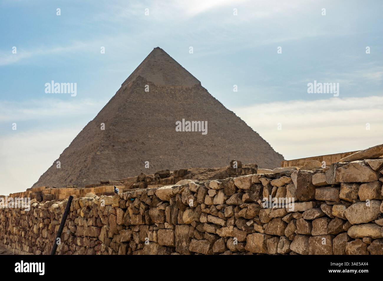 Experience majesty keops pyramid gizas hi-res stock photography and ...