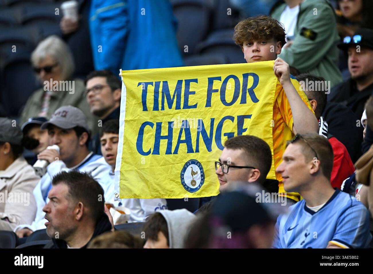 London, UK. 6th Apr, 2025. Spurs fans prior to the Spurs vs Southampton ...