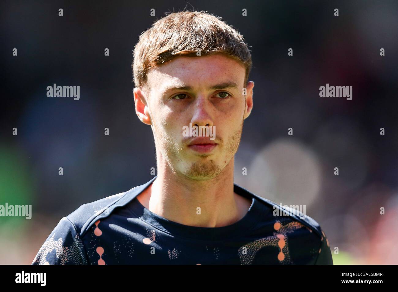 Cole Palmer of Chelsea warms up prior to the Premier League match ...
