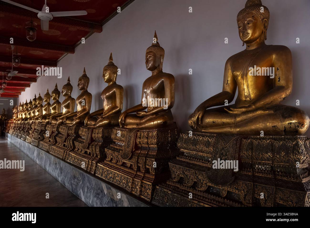 Temple of the Reclining Buddha, Wat Pho Temple, Bangkok, Thailand, Asia Stock Photo - Alamy