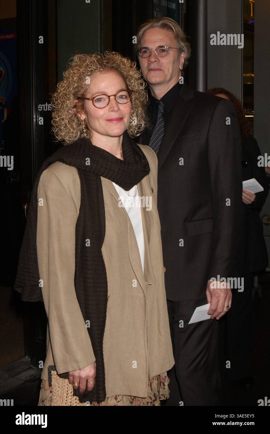 Jan. 17, 2012 - New York, New York, U.S. - AMY IRVING and husband ...