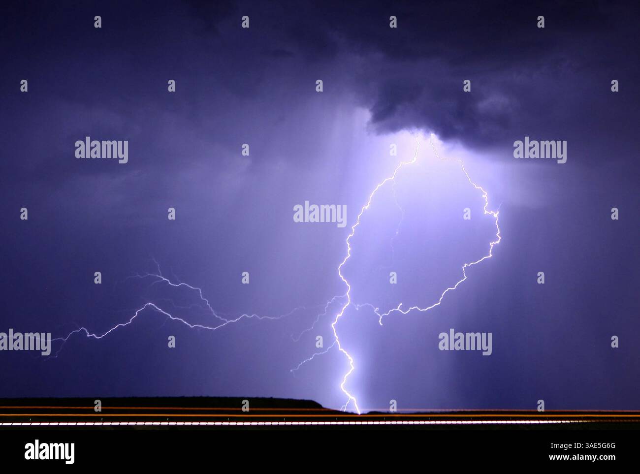 Jul 28, 2008 - Valley of Fire, Nevada, USA - Monsoon lightning storms passing through the desert ...