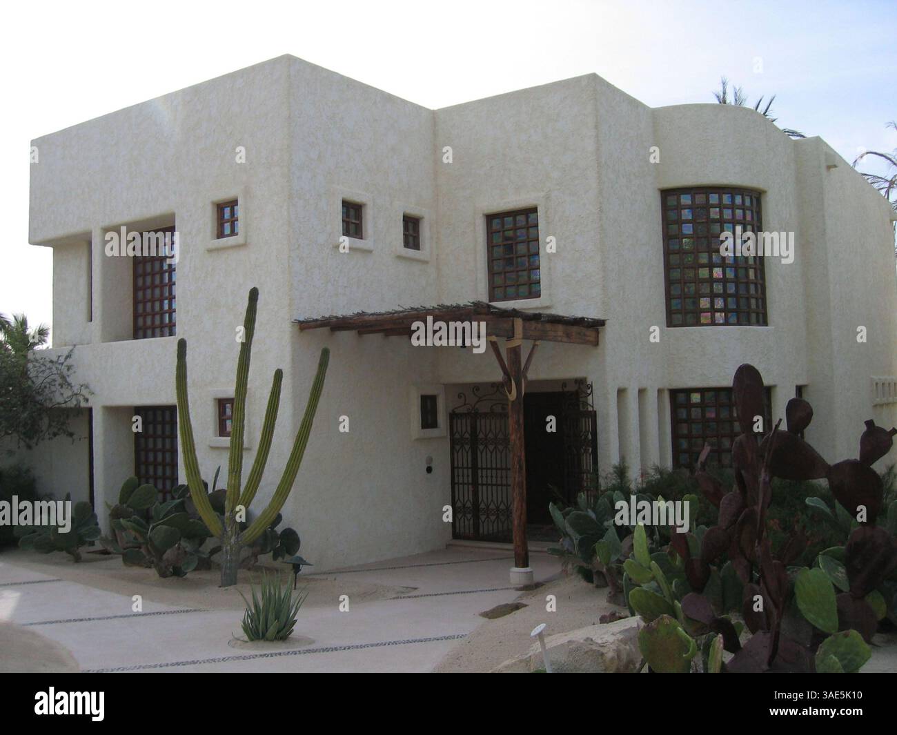 Nov 22, 2004; Cabo San Lucas, MEXICO; Celebrities flock to luxurious ...