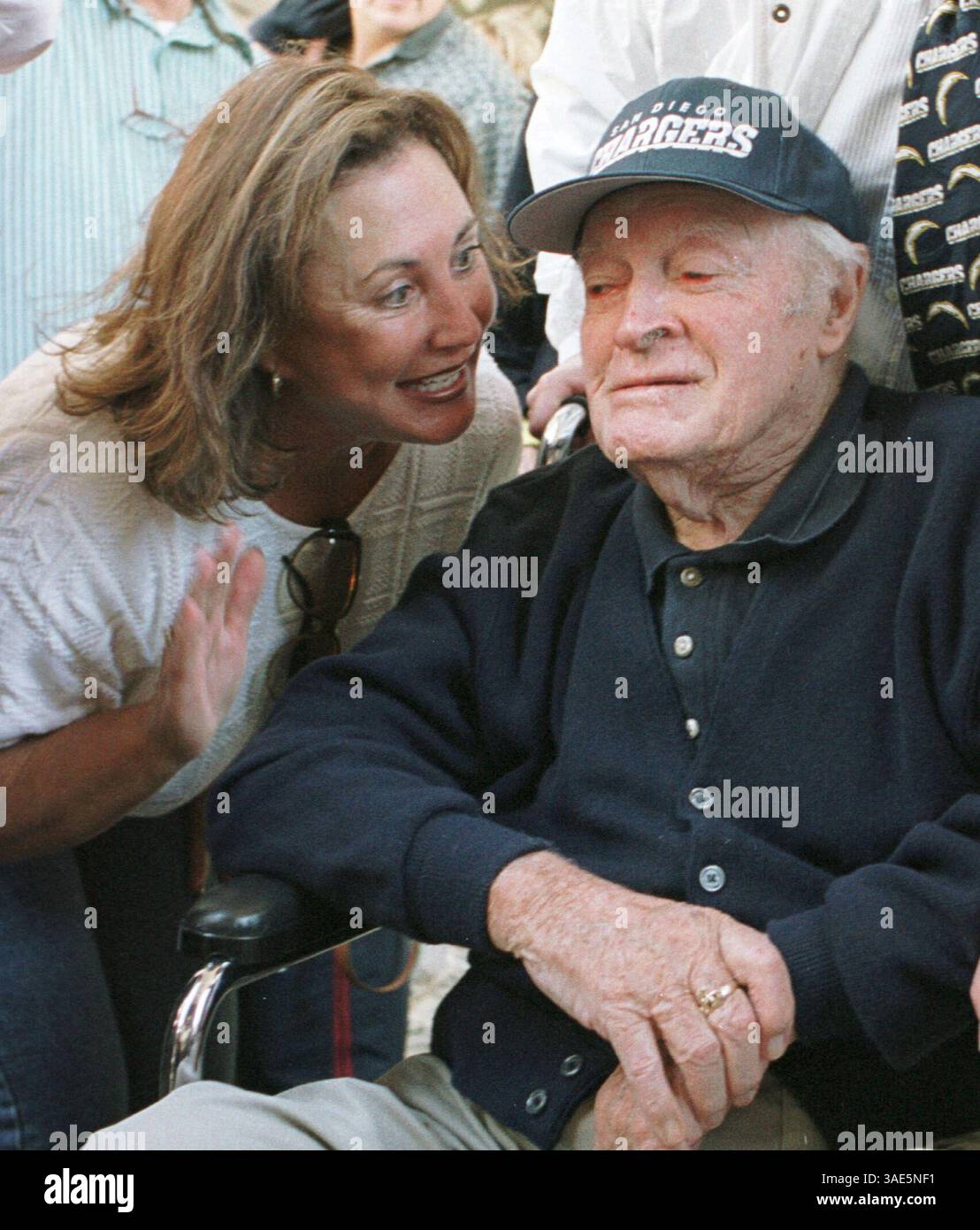 Oct 13, 1999; San Diego, CA, USA; (FILE PHOTO) Comedian BOB HOPE died ...