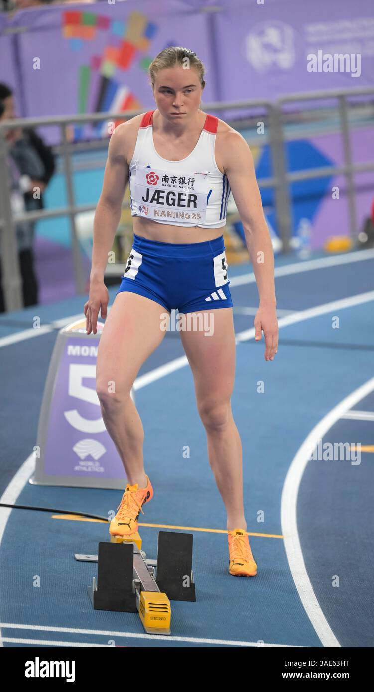 Henriette Jæger of Norway competing in the 400m heats at the World ...