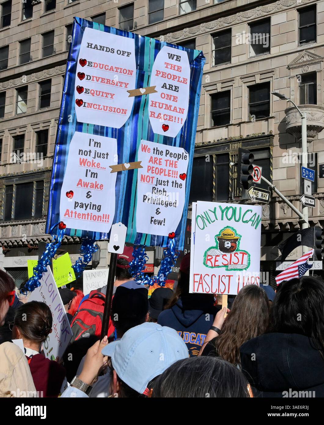 Los Angeles, United States. 05th Apr, 2025. Thousands of protesters ...