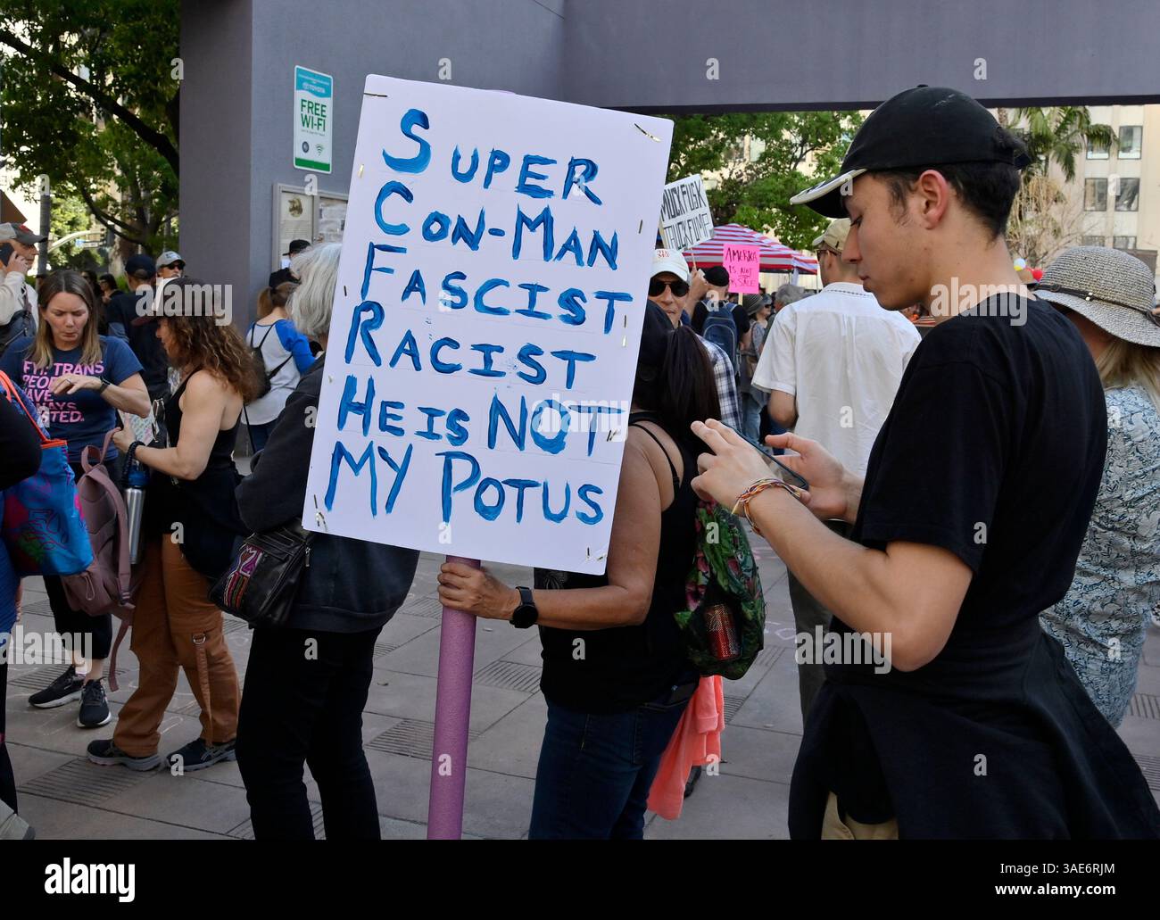 Los Angeles, United States. 05th Apr, 2025. Thousands of protesters ...