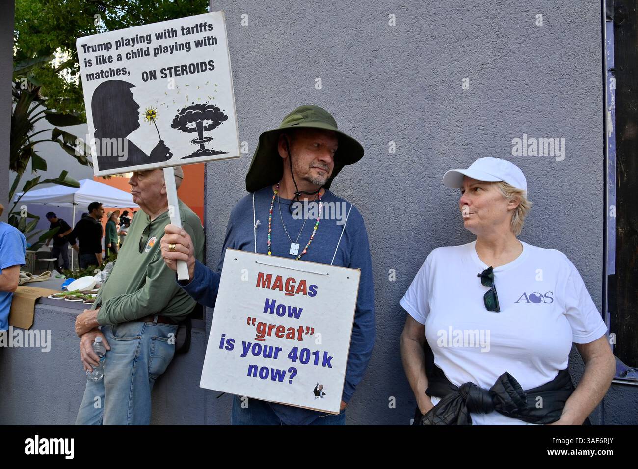 Los Angeles, United States. 05th Apr, 2025. Thousands of protesters ...