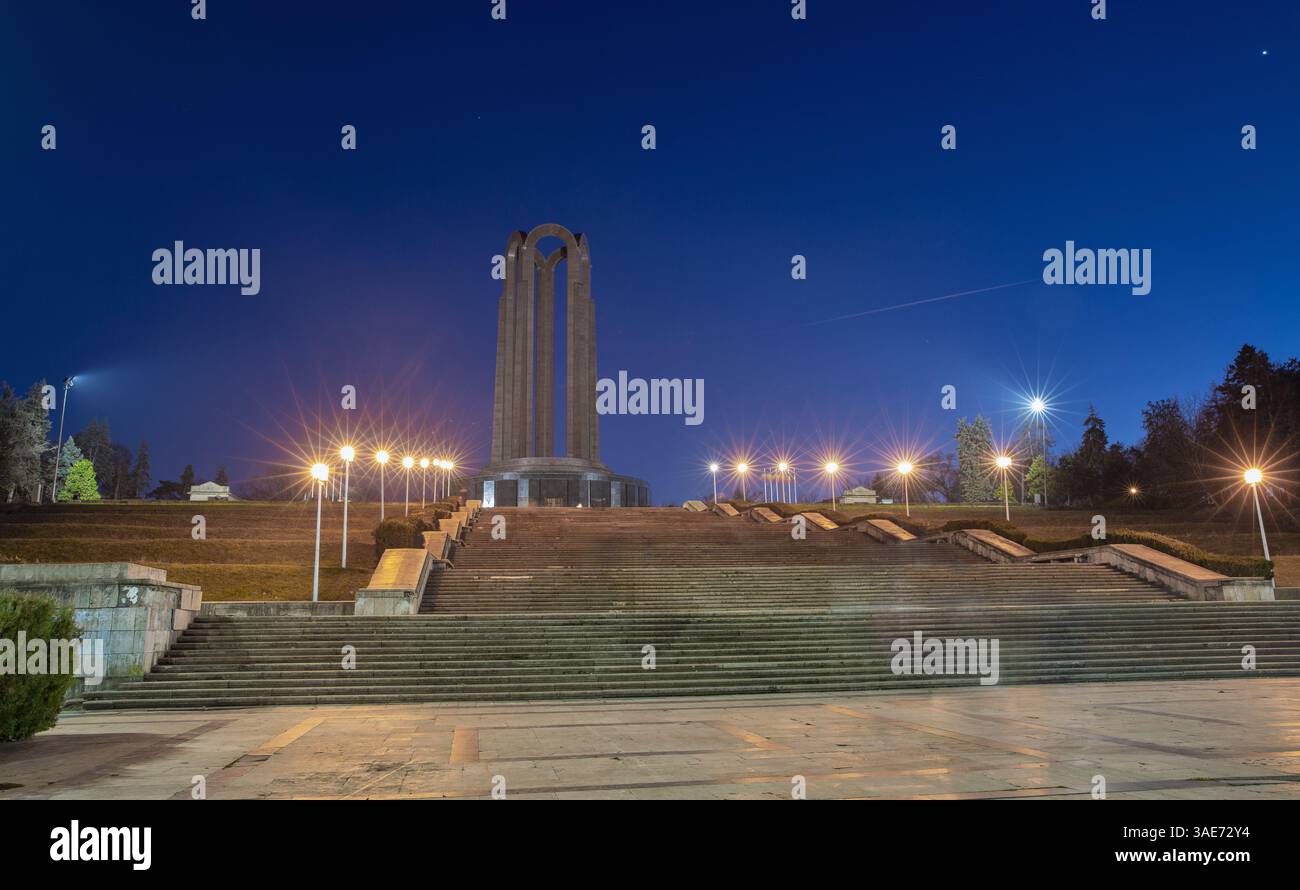 National Heroes Memorial column in night Carol Park. Bucharest, Romania ...