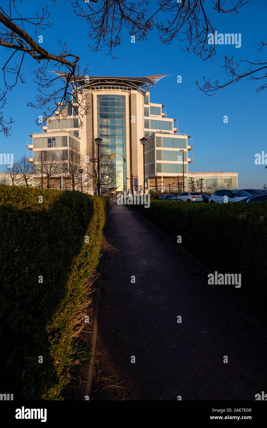 voco St David's Hotel, Cardiff Bay, Cardiff Stock Photo - Alamy