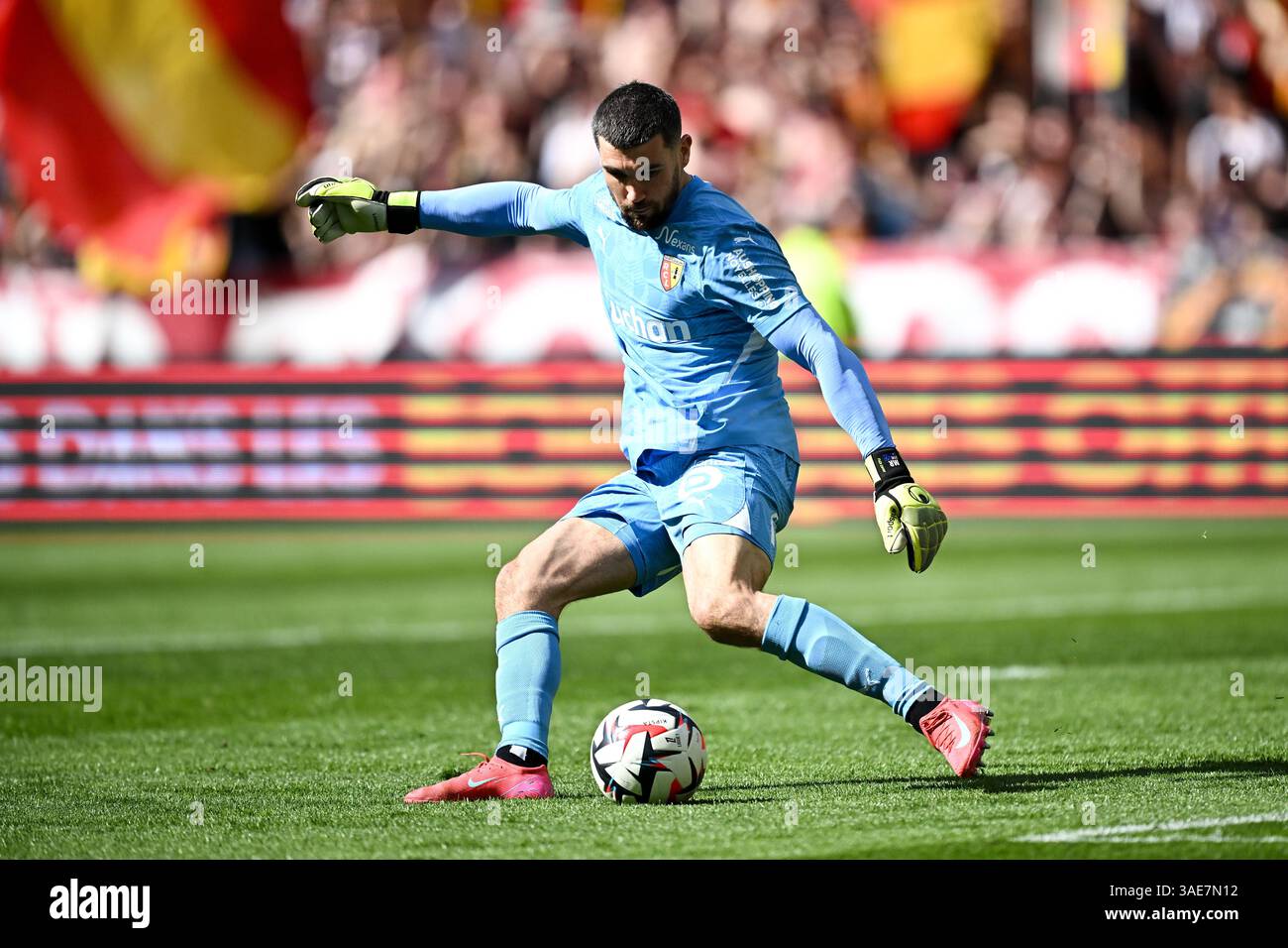 30 Mathew RYAN (rcl) during the Ligue 1 McDonald's match between Lens ...