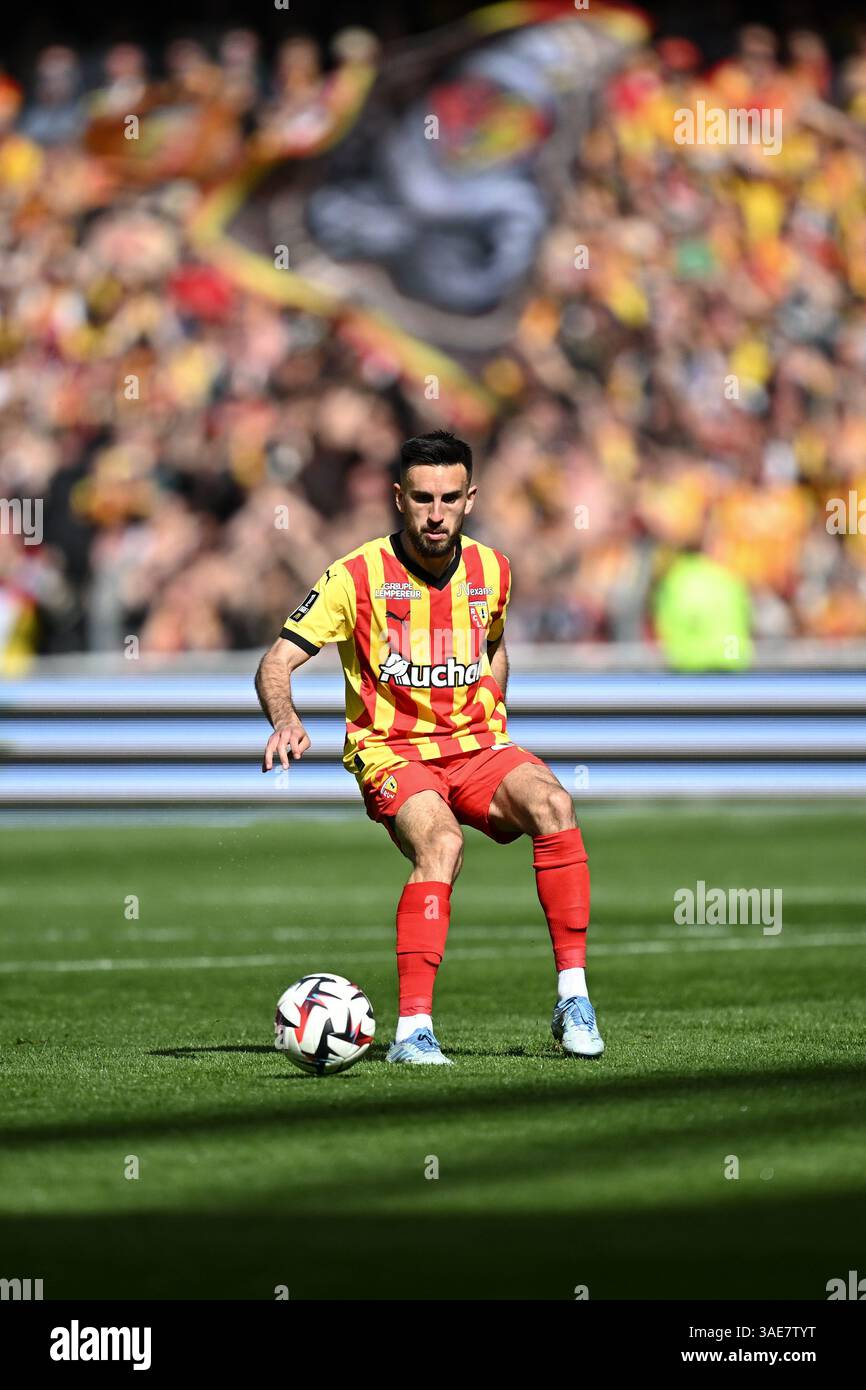 28 Adrien THOMASSON (rcl) during the Ligue 1 McDonald's match between ...