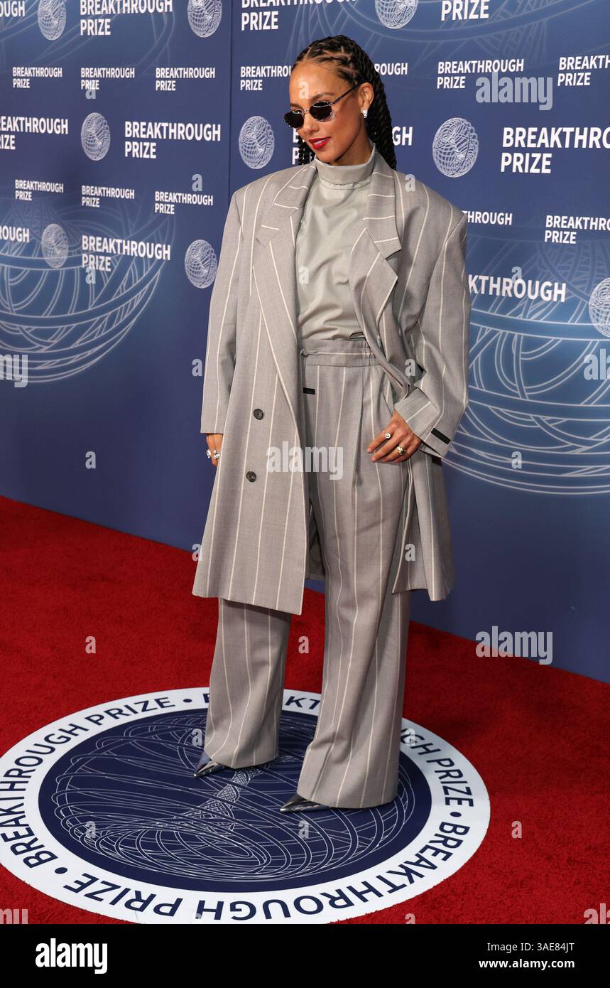 Santa Monica, California, USA. 05th Apr, 2025. Alicia Keys. 11th ...