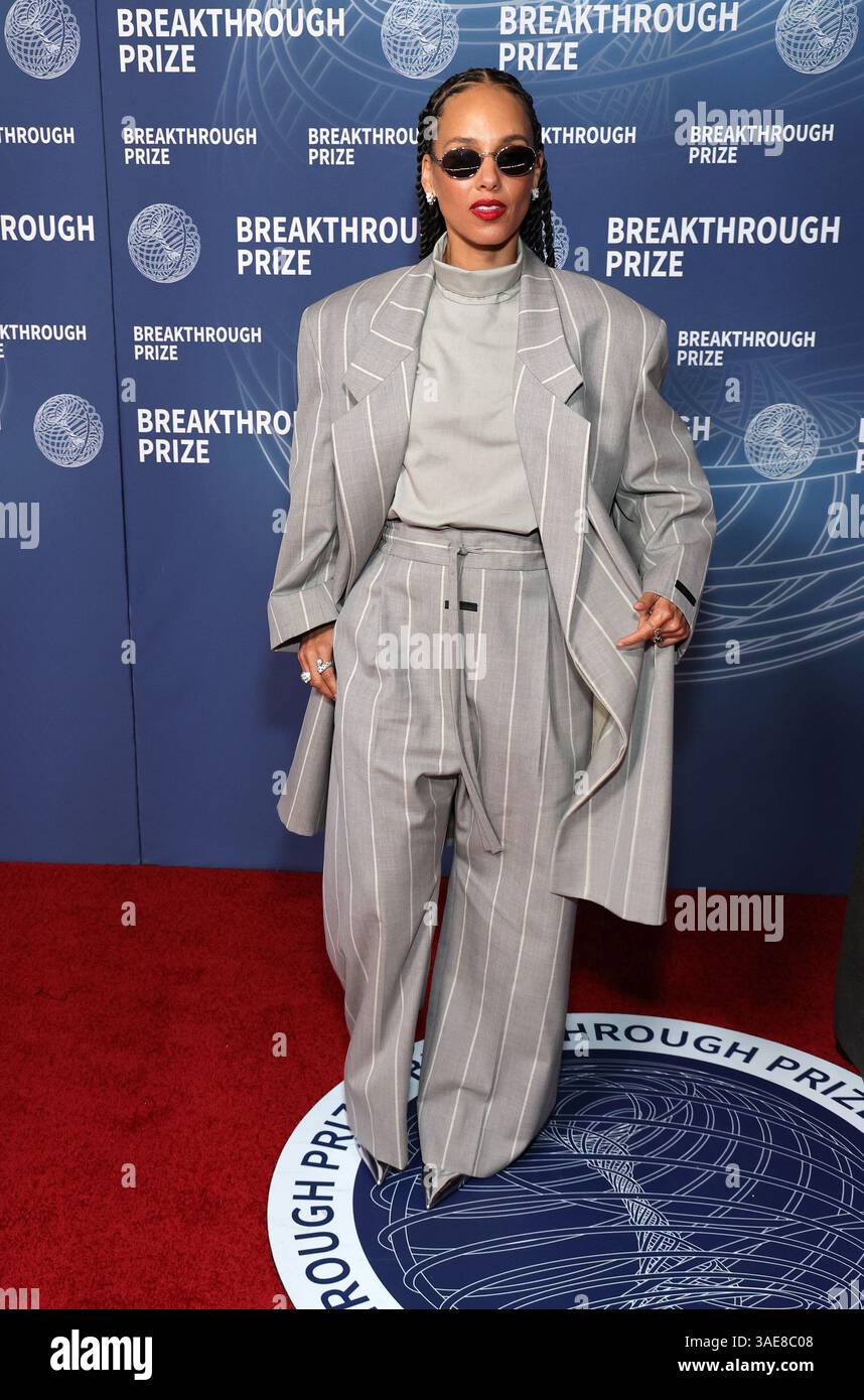 Santa Monica, California, USA. 05th Apr, 2025. Alicia Keys. 11th ...