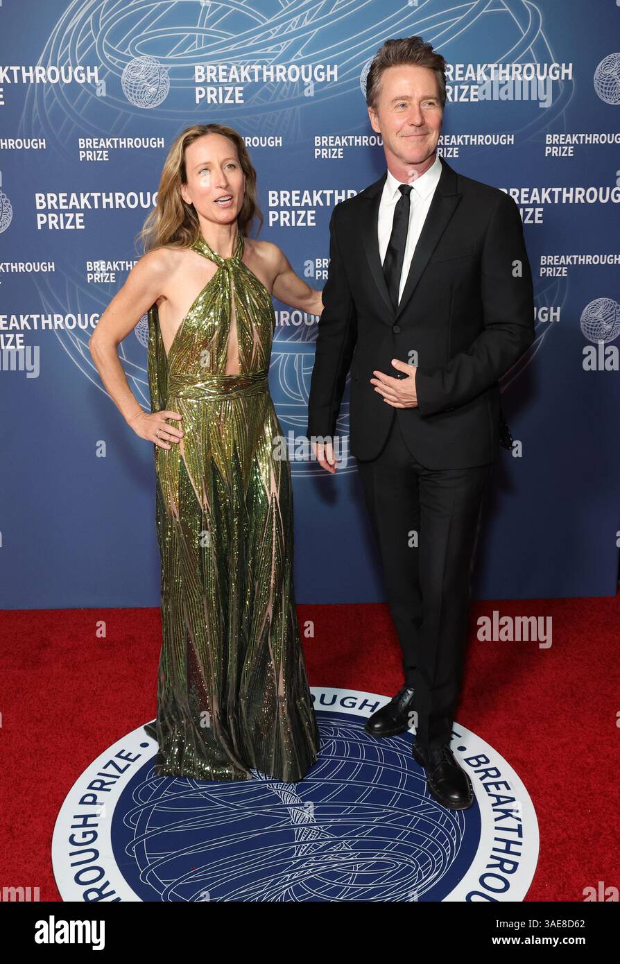 Santa Monica, California, USA. 05th Apr, 2025. Shauna Robertson, Edward ...