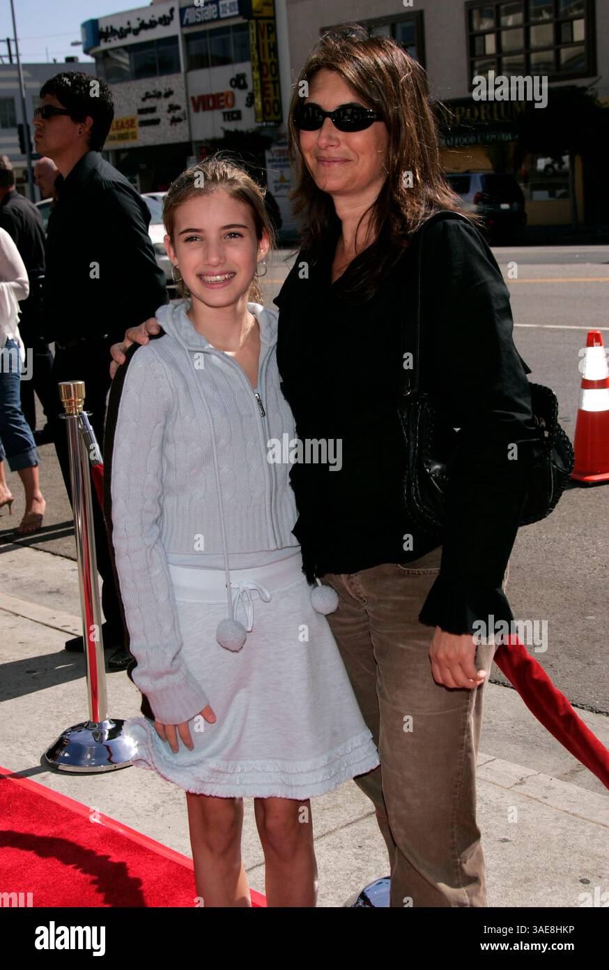 Kelly cunningham roberts hi-res stock photography and images - Alamy