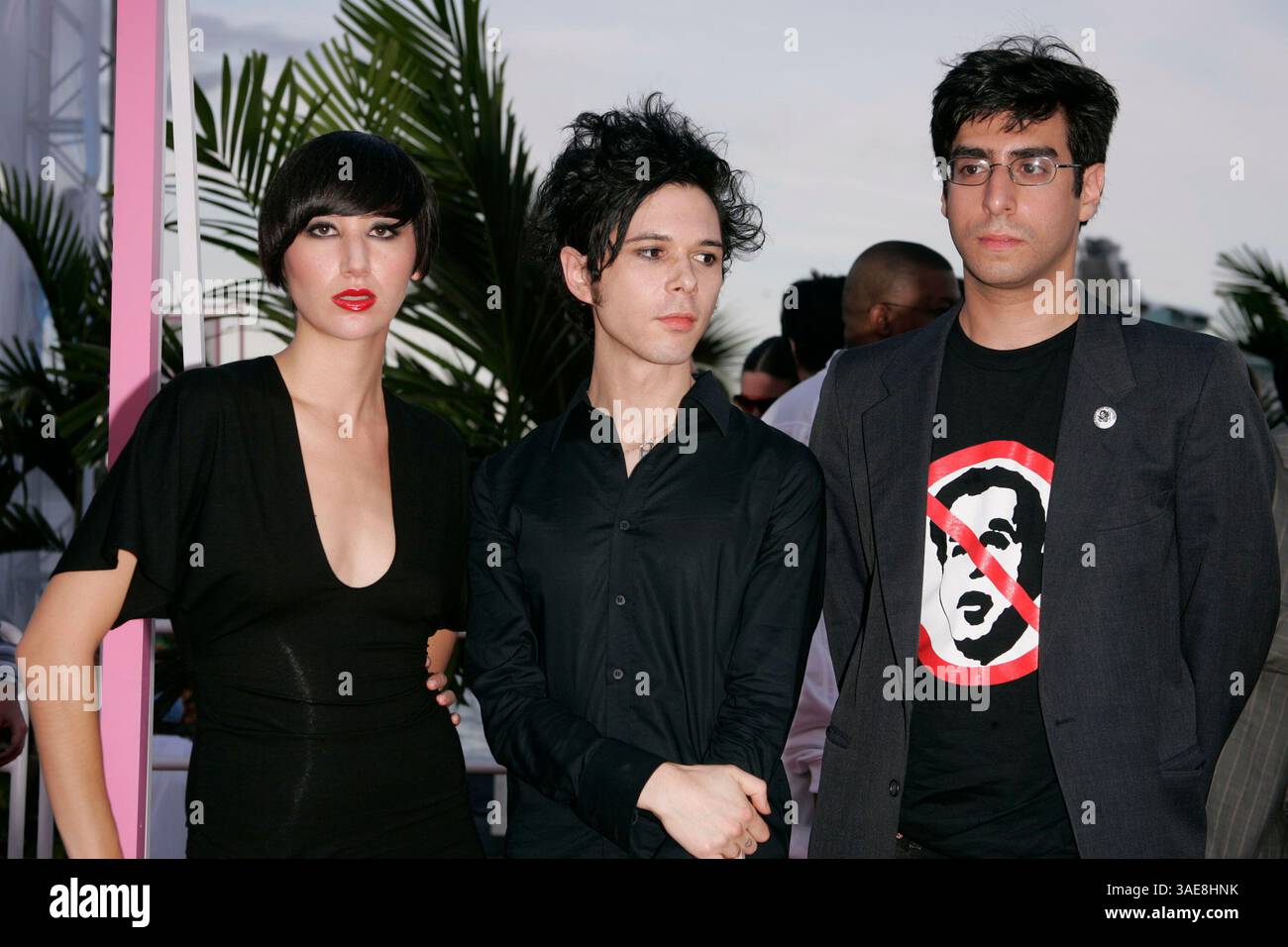 Aug 29, 2004; Miami, Florida, USA; Musical Group YEAH YEAH YEAH at the ...