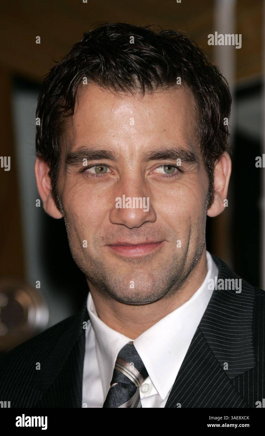 Nov 22, 2004; Westwood, California, USA; Actor CLIVE OWEN at the ...