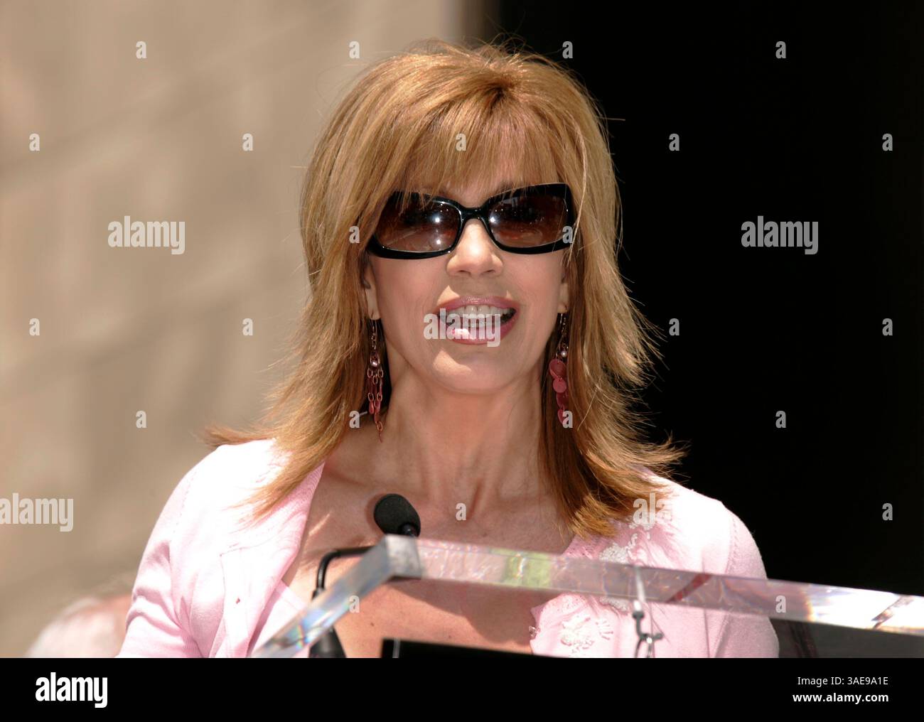 Apr 20, 2005; Hollywood, California, USA; Hostess LEEZA GIBBONS as Ryan ...