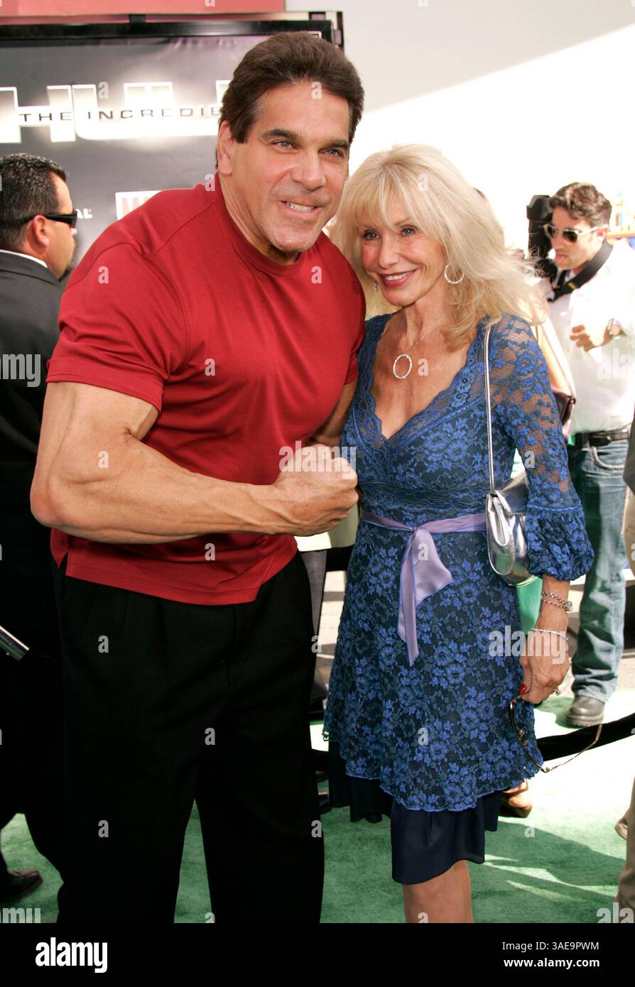 Lou ferrigno wife carla ferrigno hi-res stock photography and images ...