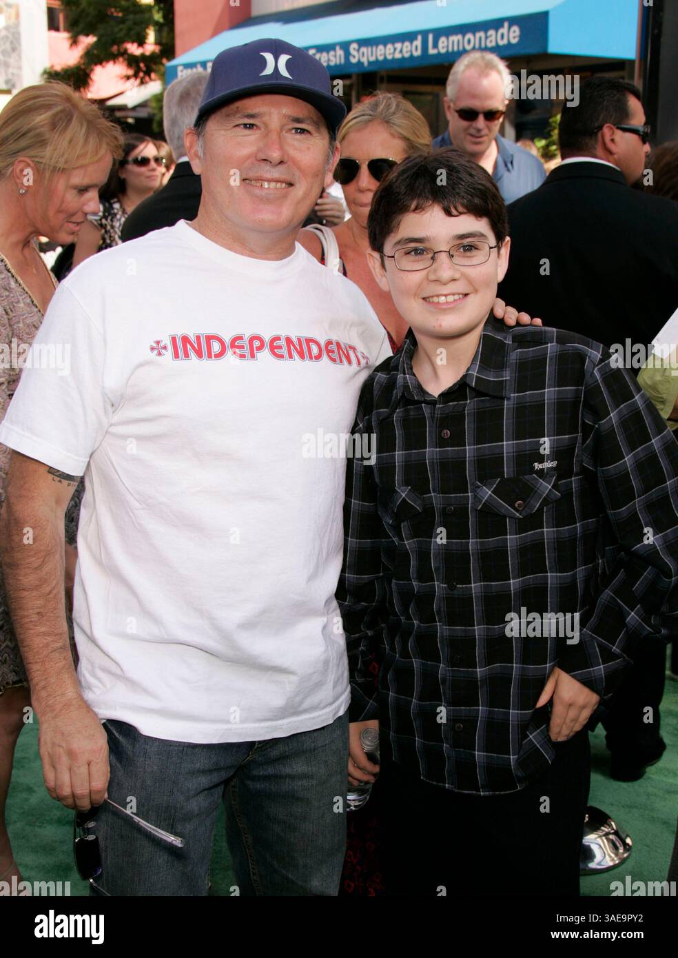 Actor brandon cruz hi-res stock photography and images - Alamy
