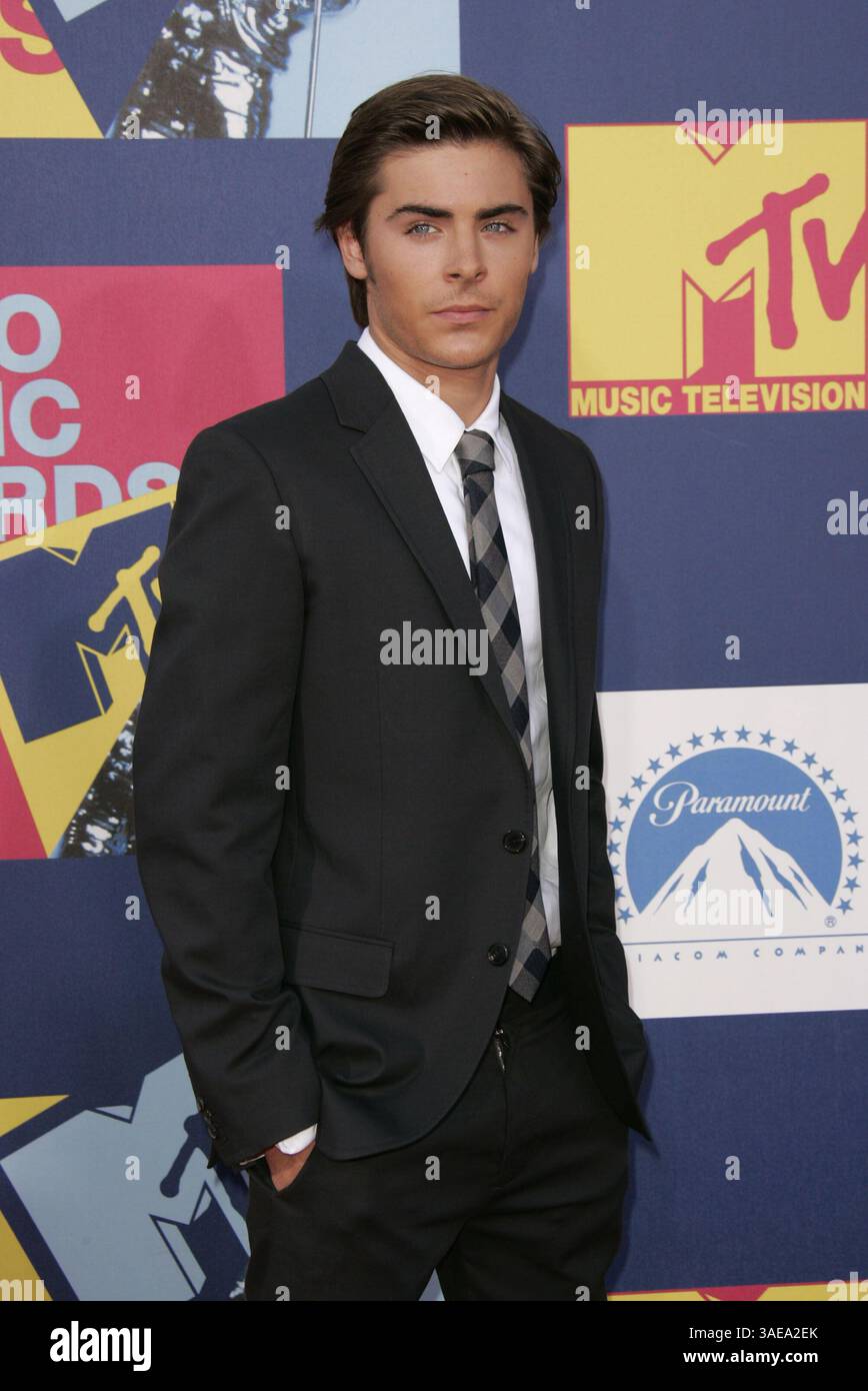 Sep 07, 2008 - Hollywood, California, USA - Actor/singer ZAC EFRON at ...