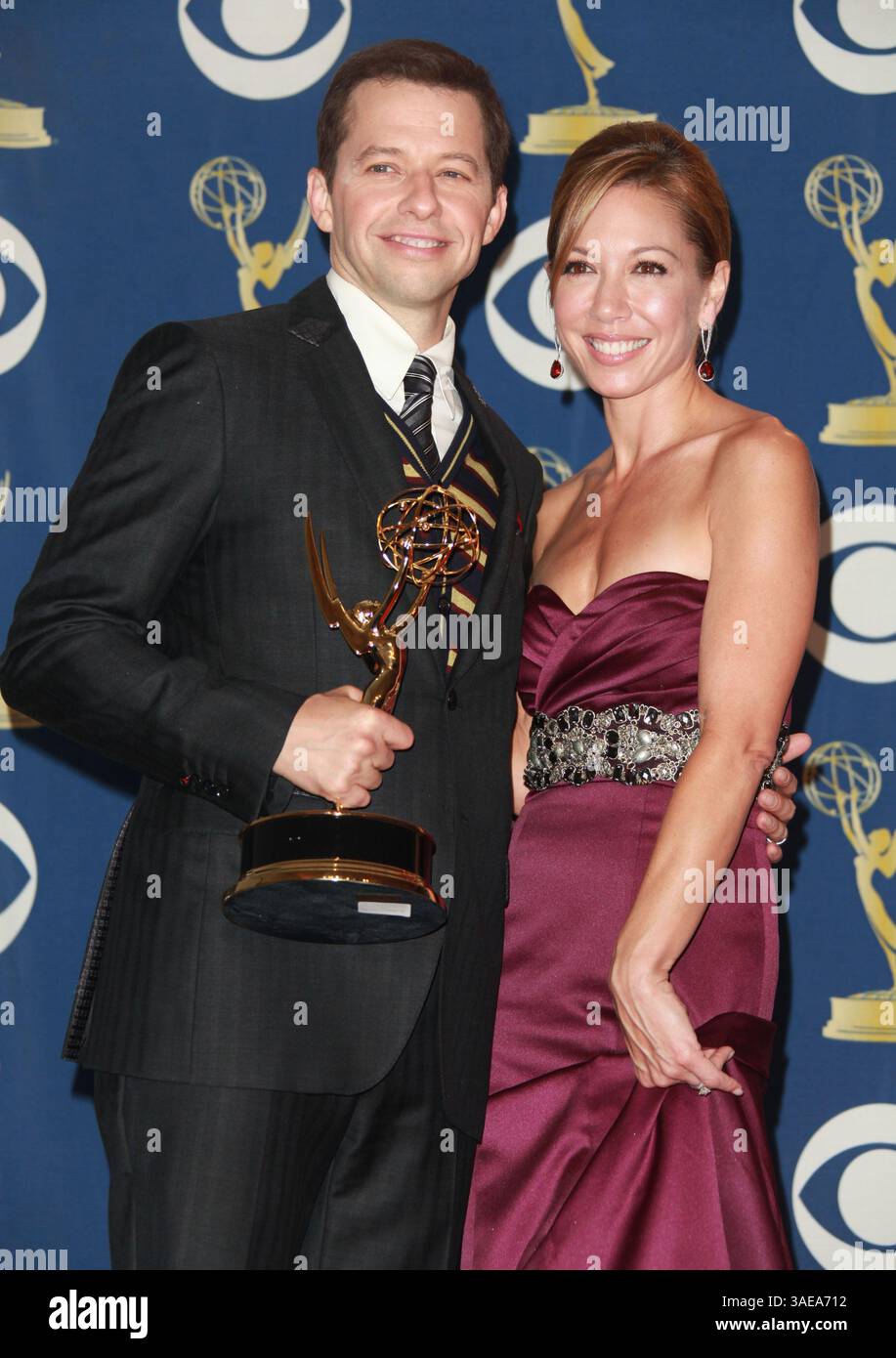 Sep 20, 2009 - Los Angeles, California, USA - Actor JON CRYER wife LISA ...