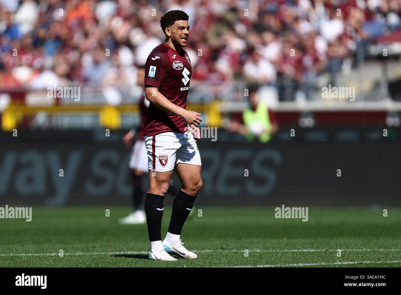 Torino, Italy. 06th Apr, 2025. Che Adams of Torino Fc looks on during ...