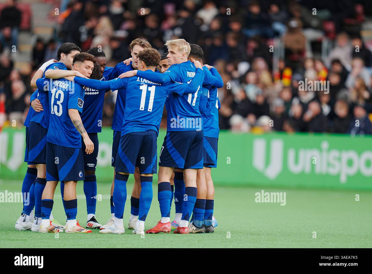 Farum, Denmark. 06th Apr, 2025. FC Nordsjaelland moeder FC Koebenhavn i ...
