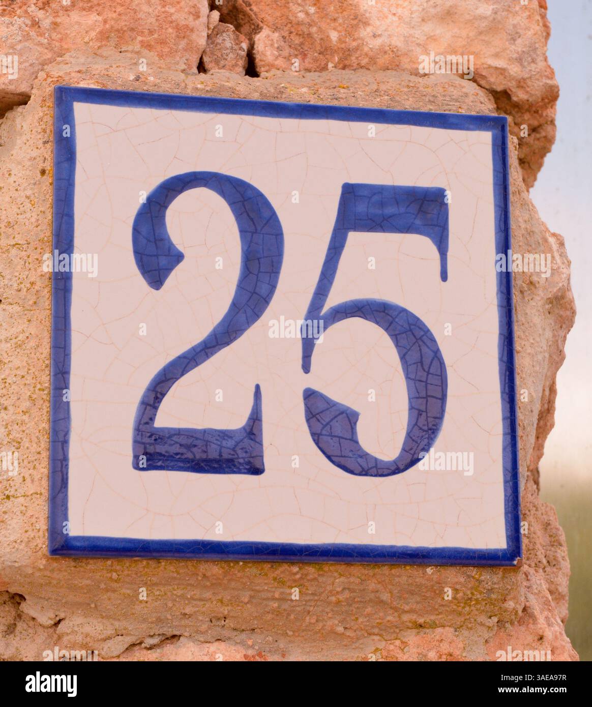 25 sign hi-res stock photography and images - Alamy