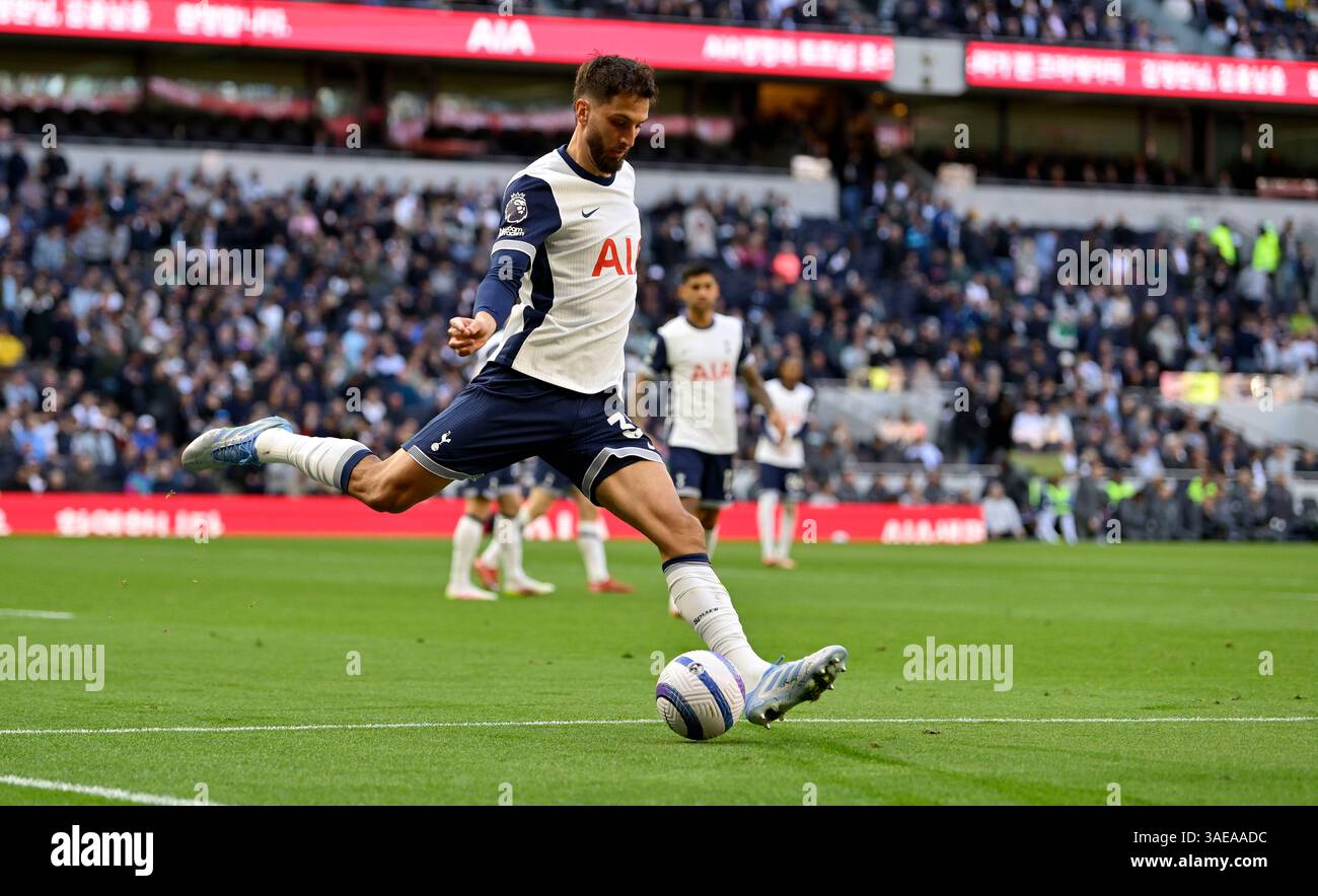 London, UK. 6th Apr, 2025. Rodrigo Bentancur (Spurs) during the ...