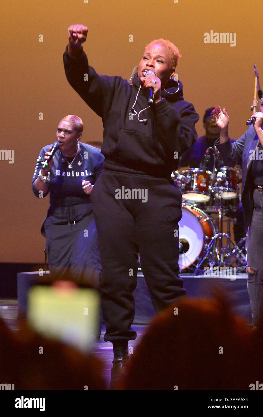 Miramar, Florida, USA. 05th Apr, 2025. Singer Tasha Cobbs in concert ...