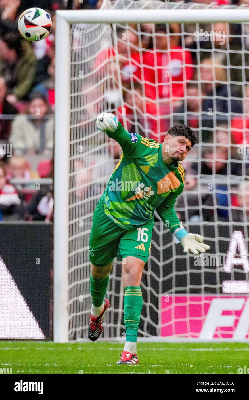 Amsterdam, Netherlands. 06th Apr, 2025. AMSTERDAM, 06-04-2025, Johan ...