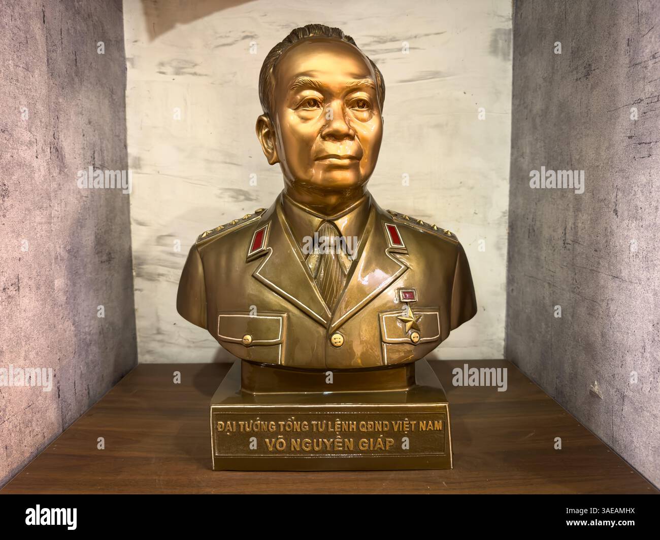 A large brass bust of famed Vietnamese Army General Vo Nguyen Giap ...