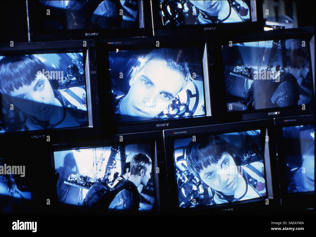 Film Still / Publicity Still from "Hackers" Angelina Jolie, Jonny Lee ...