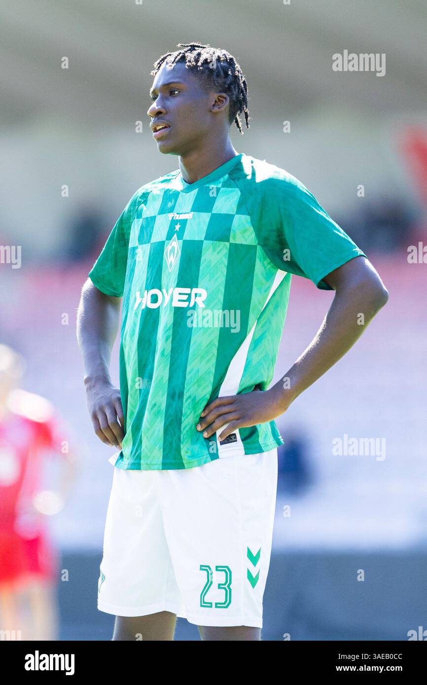 Abdoul Karim Coulibaly (SV Werder Bremen U19, 23). U19-Bundesliga, 9. Spieltag der Hauptrunde, 1 ...
