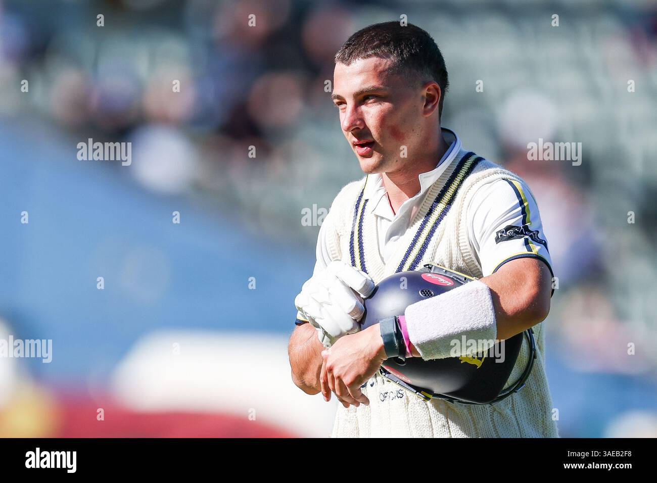 Birmingham, UK. 06th Apr, 2025. #27, Michael Booth of Warwickshire ...