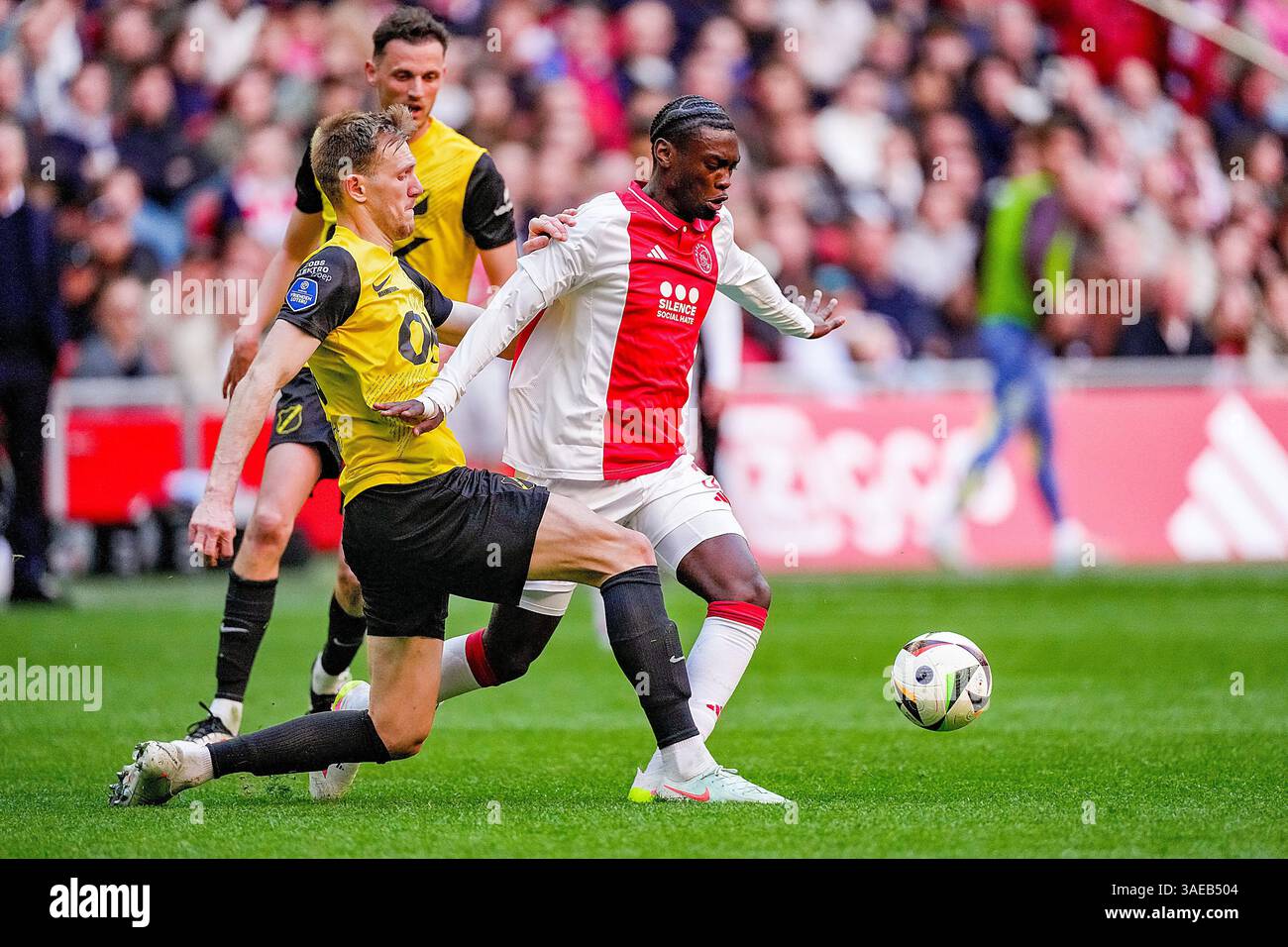 Amsterdam, Netherlands. 06th Apr, 2025. AMSTERDAM, 06-04-2025, Johan Cruijff ArenA, season 2024/ ...