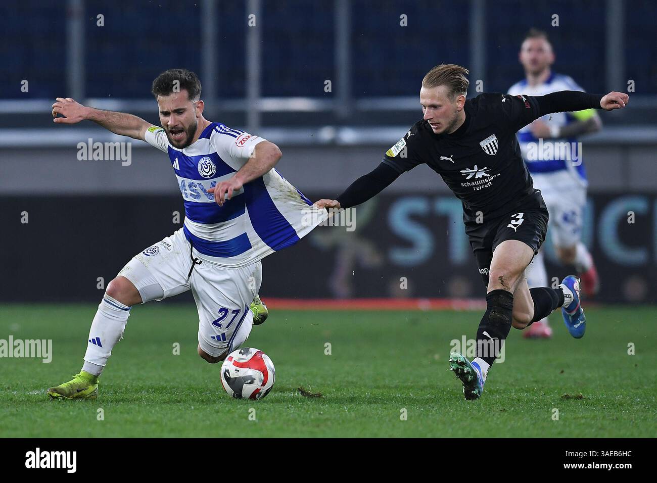 Duisburg, Germany. 04th Apr, 2025. Fussball Regionalliga Staffel West 28. Spieltag MSV Duisburg ...