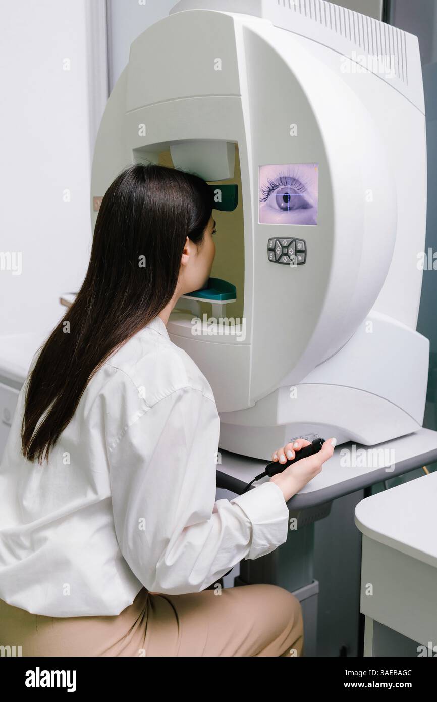 Perimetry visual field test for measure all areas of eyesight ...